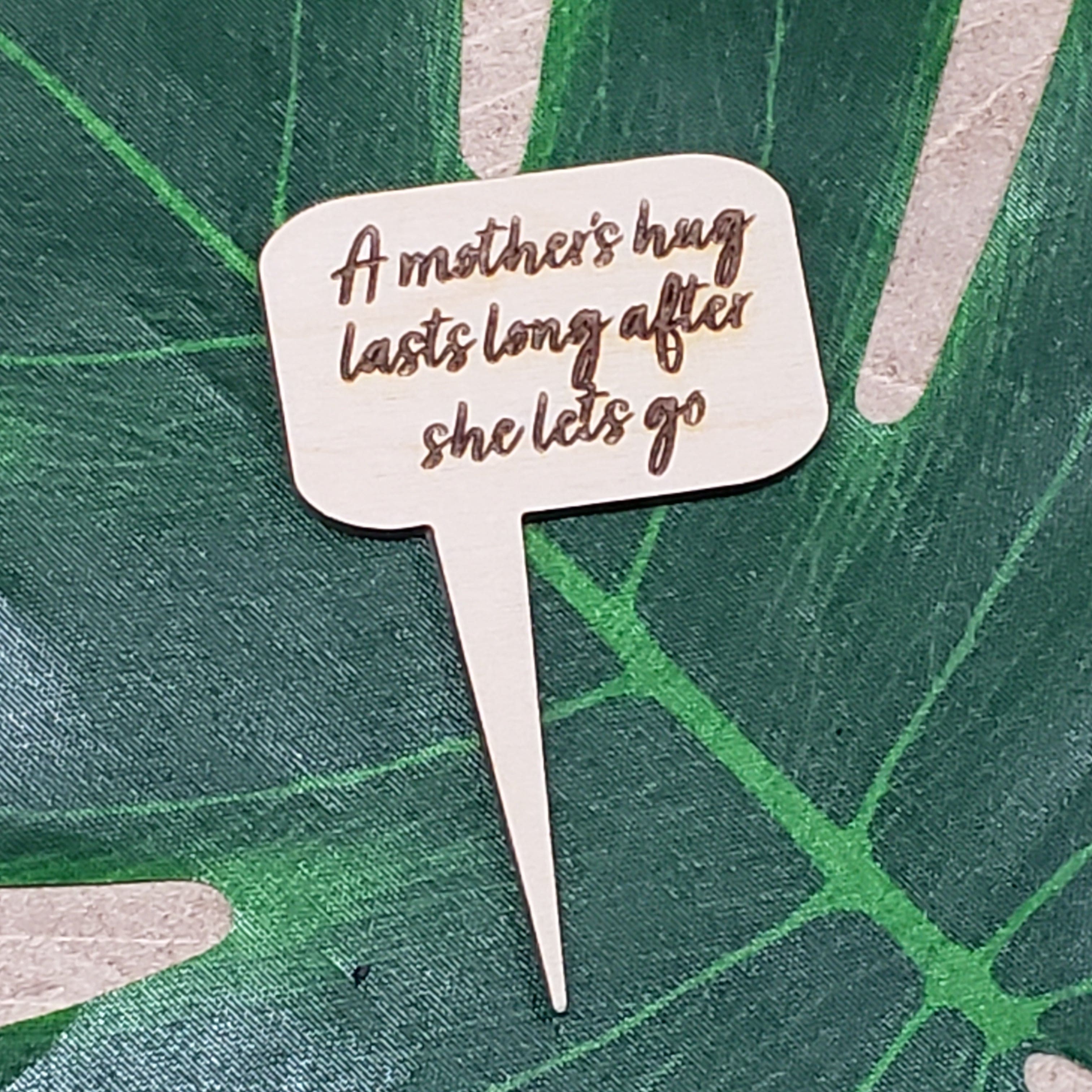 Mini Sign - A Mother's Hug – Urban Sprouts